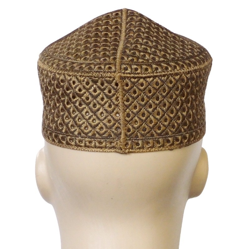 Tableegi - a stiff, openwork cap, Beige