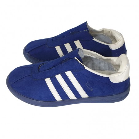 Sports boots "Moskwa" ("Moscow"), dark blue sole, 3 strips - REPLICA